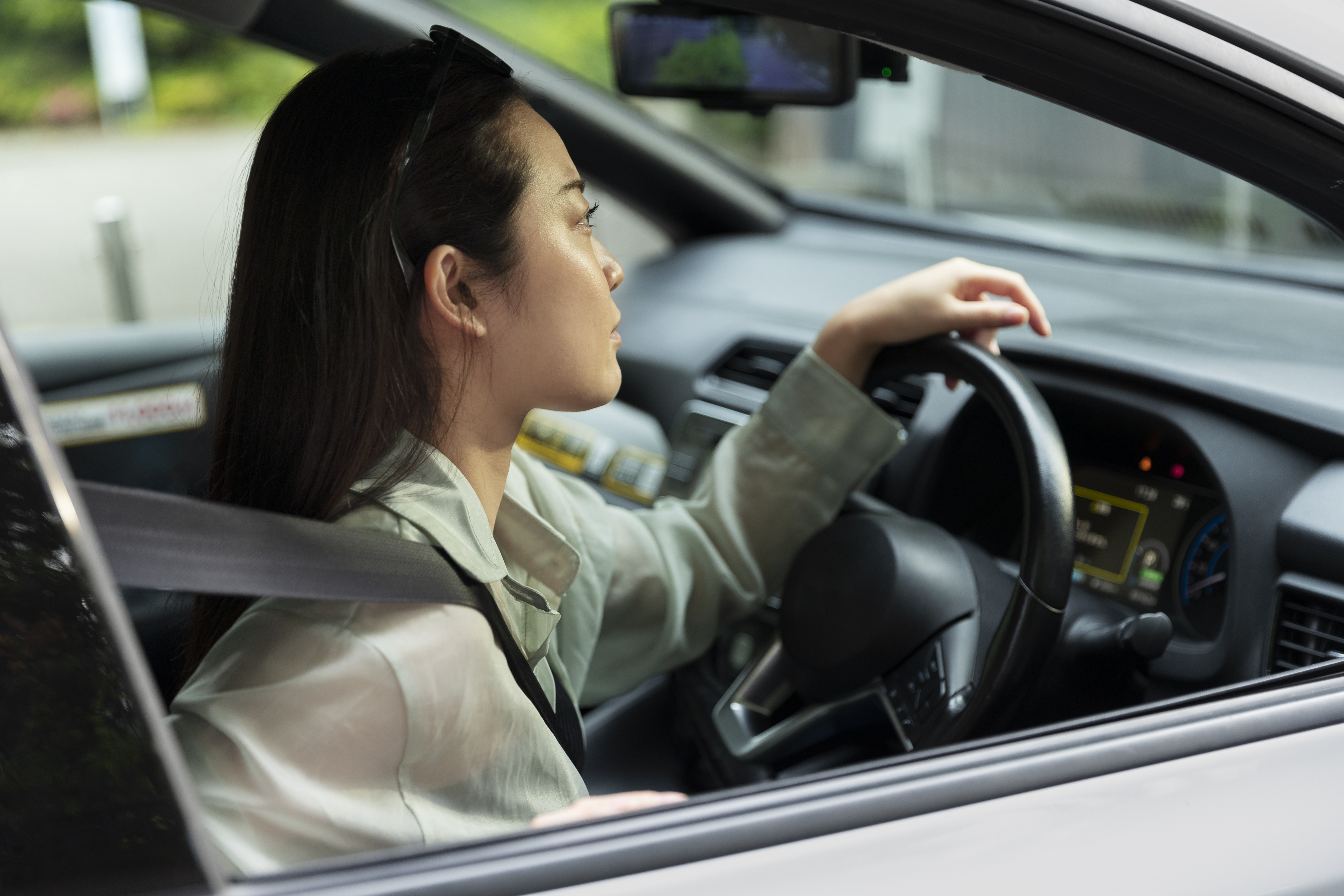 Is it Difficult to Get a Driving License in the UK? An Introduction to ...