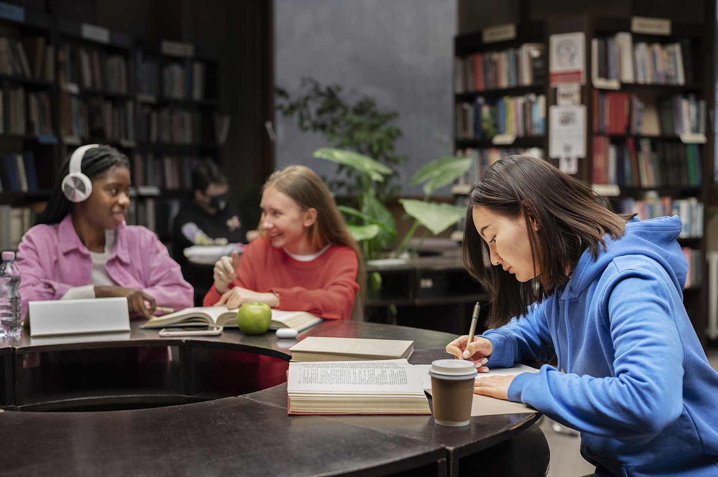 What Exactly Does English Literature Encompass? Introduction to ...