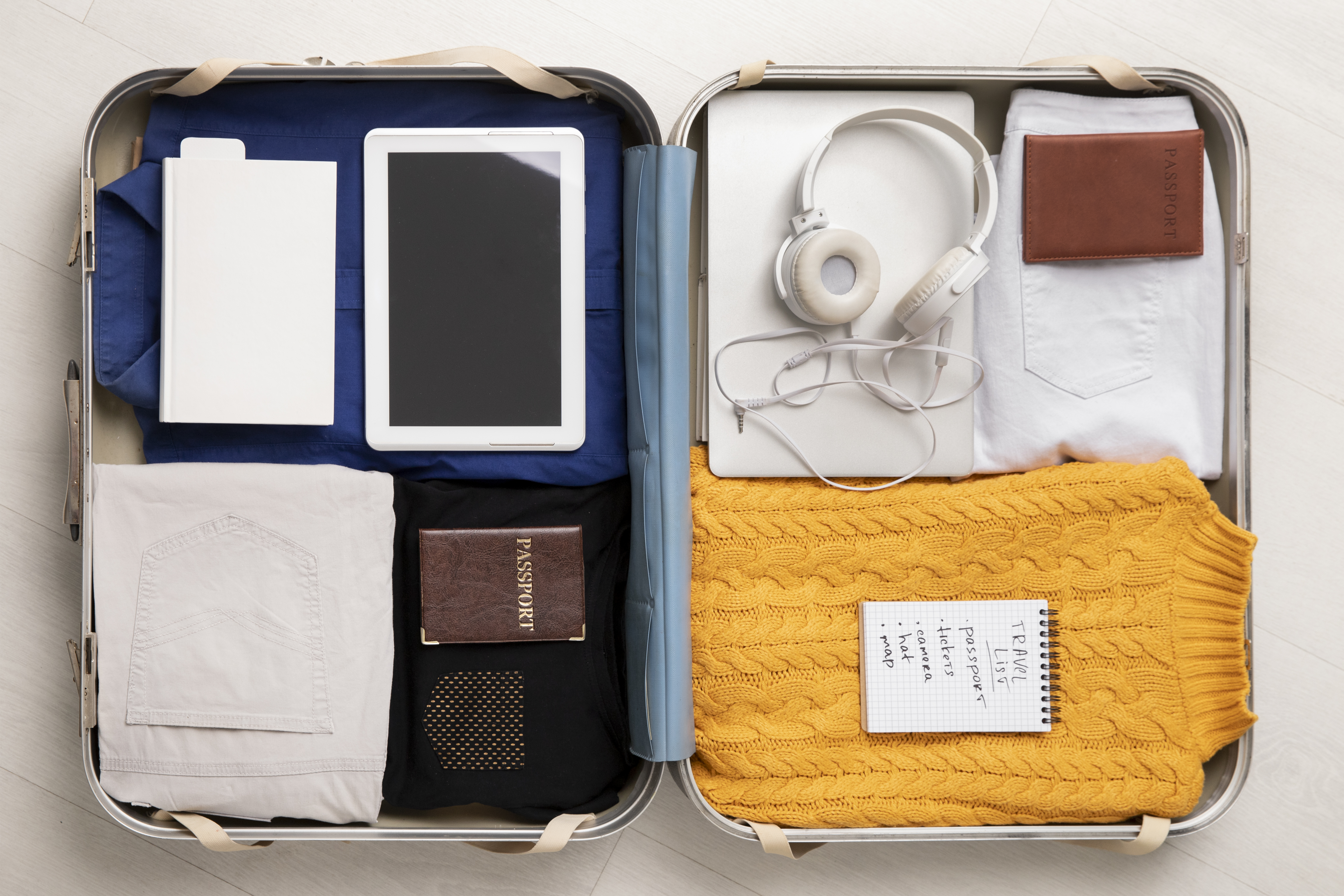 Essential Accessories for Studying Abroad! Hong Kong Students' Must ...